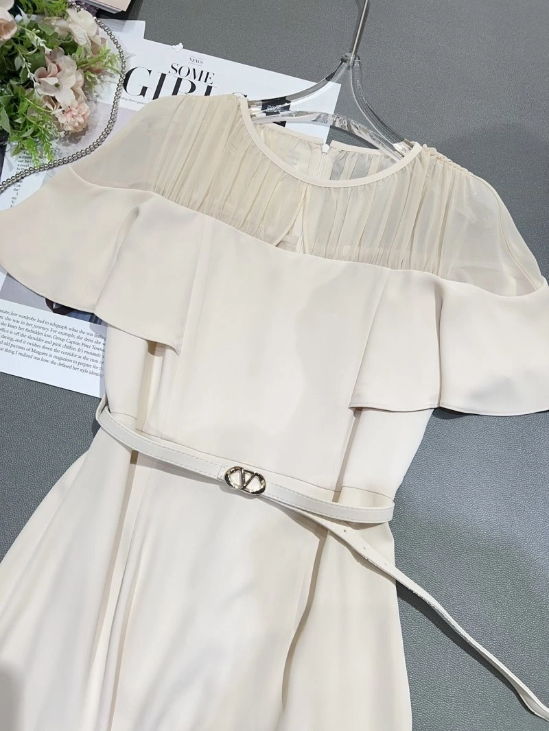 Accurate model Valentino Dress