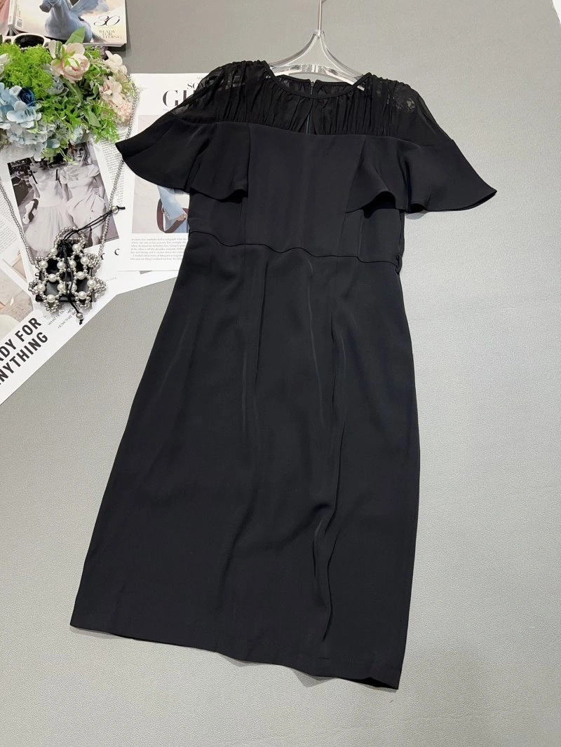 Low-cost Valentino Dress