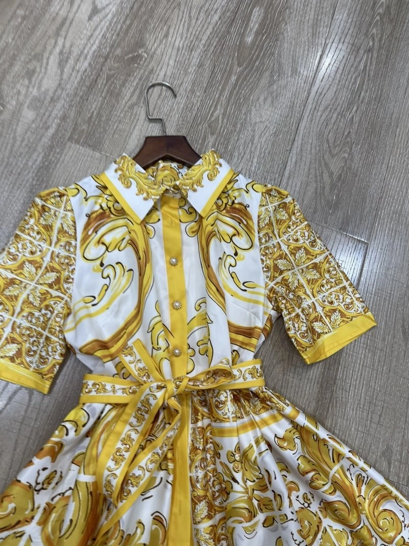 Low-cost Valentino Dress