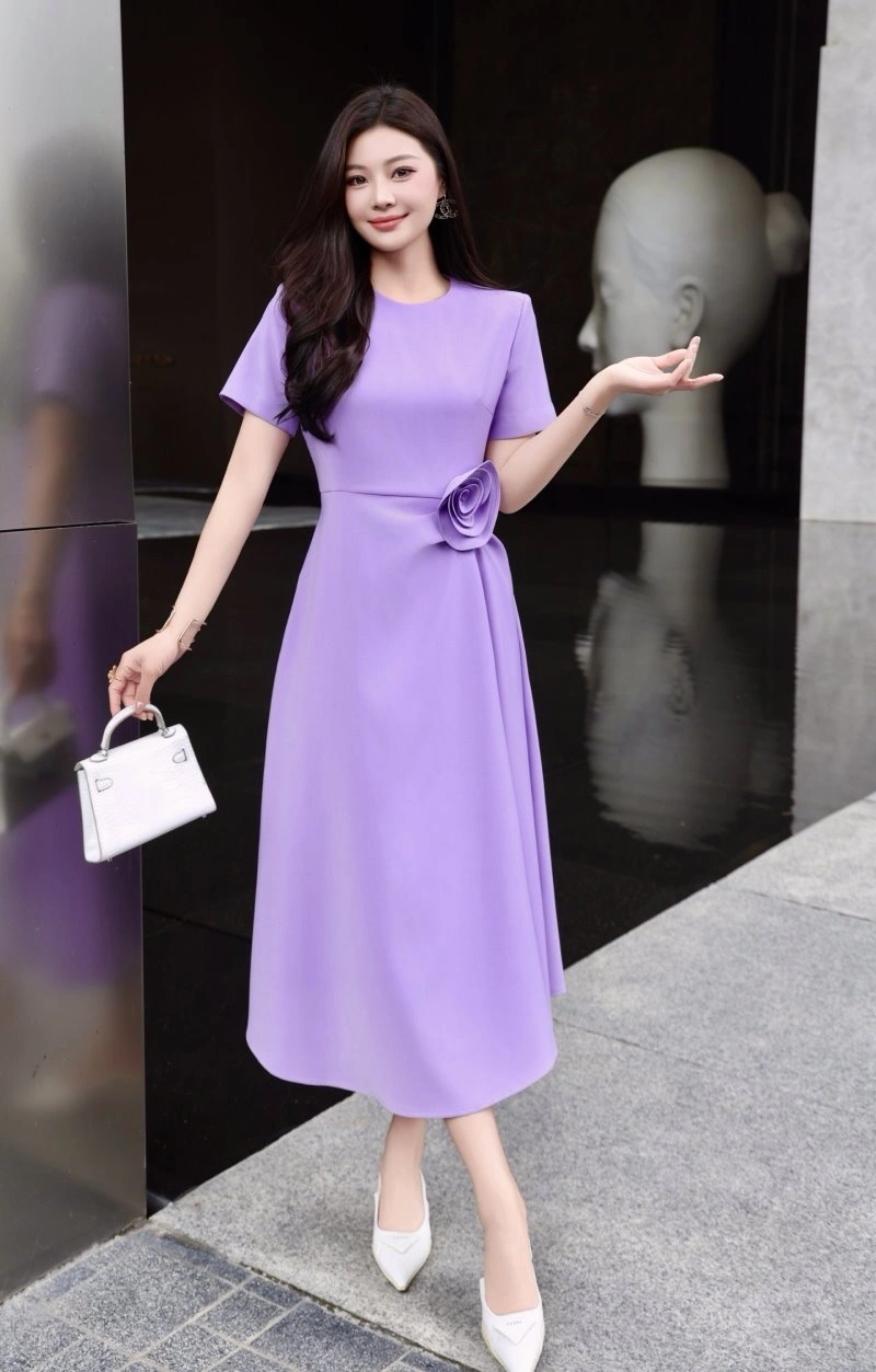Accurate model Valentino Dress