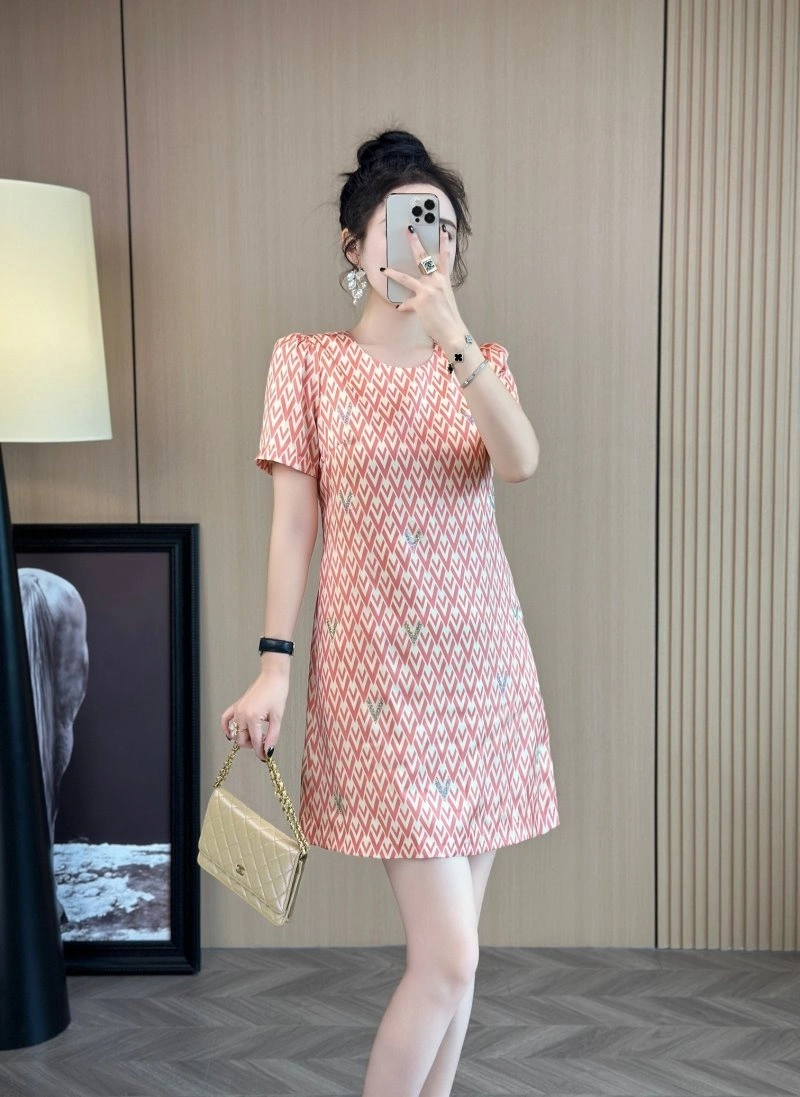 Inexpensive Valentino Dress