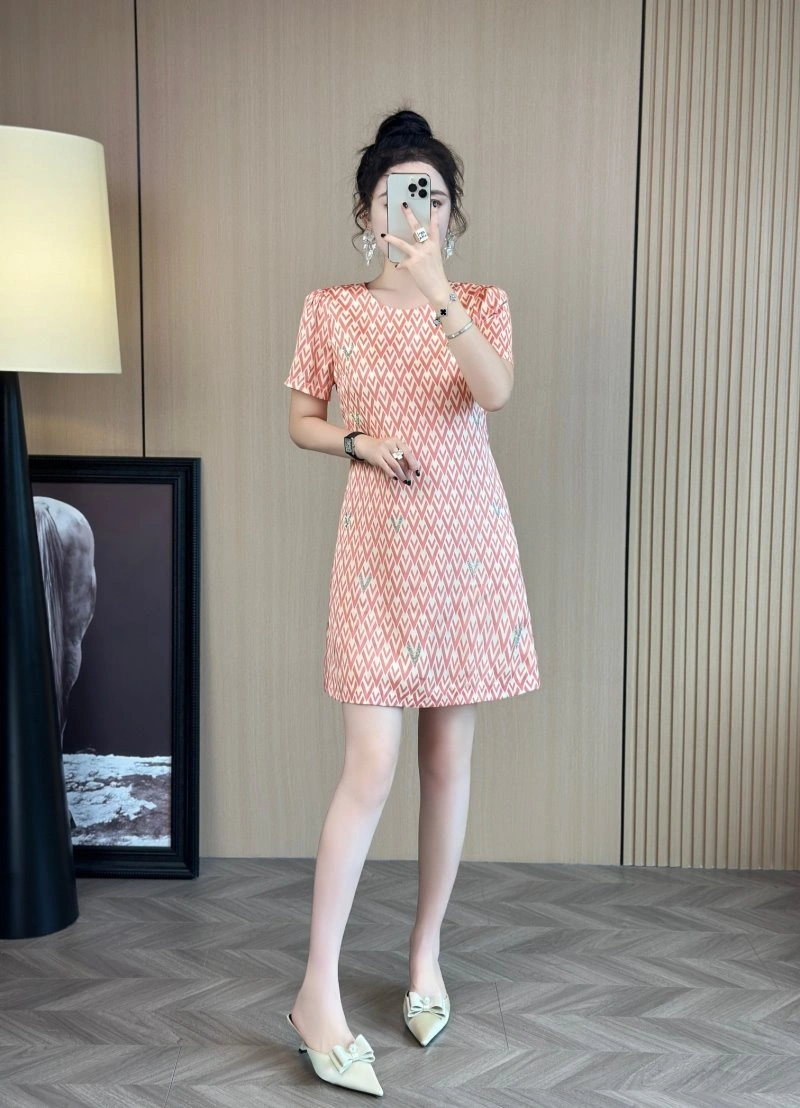 Inexpensive Valentino Dress