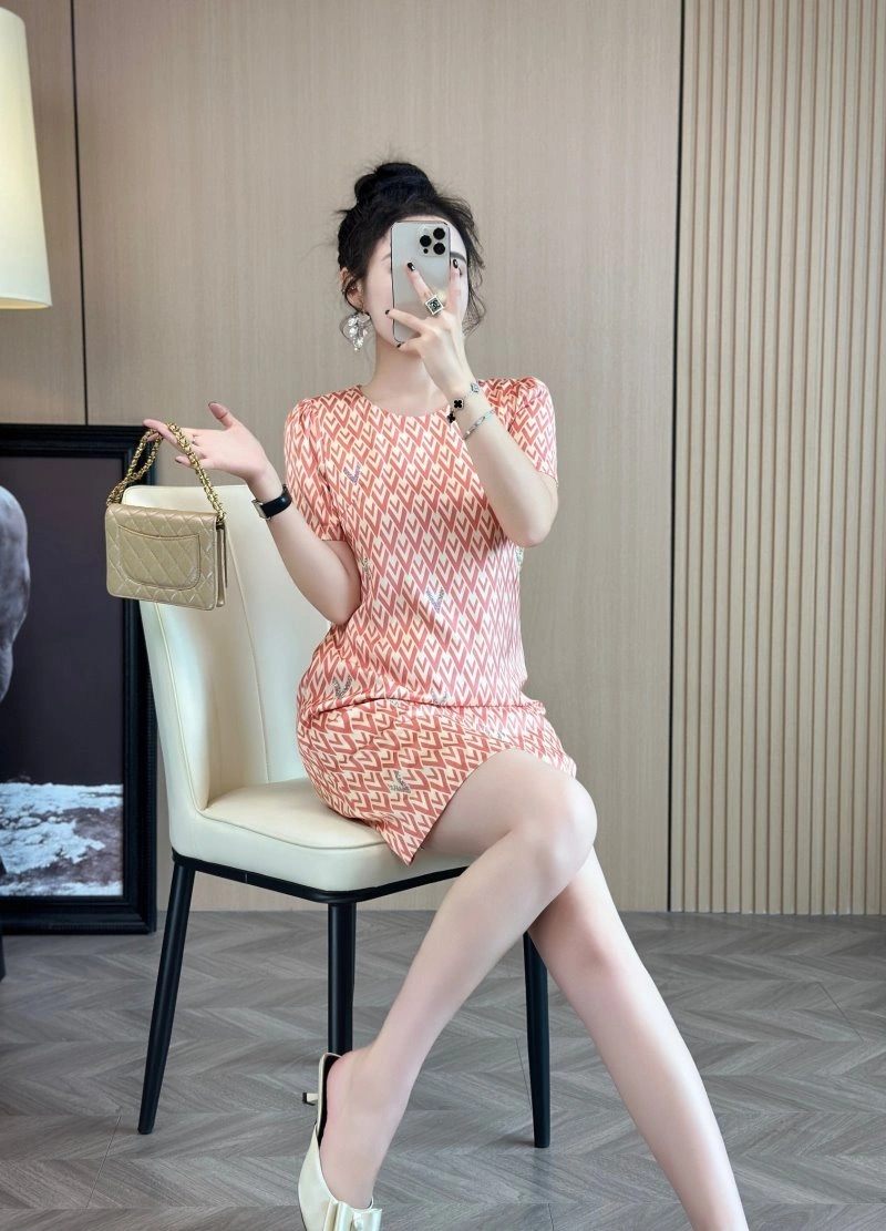 Inexpensive Valentino Dress