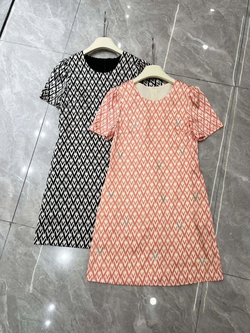 Inexpensive Valentino Dress