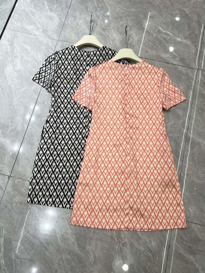 Inexpensive Valentino Dress