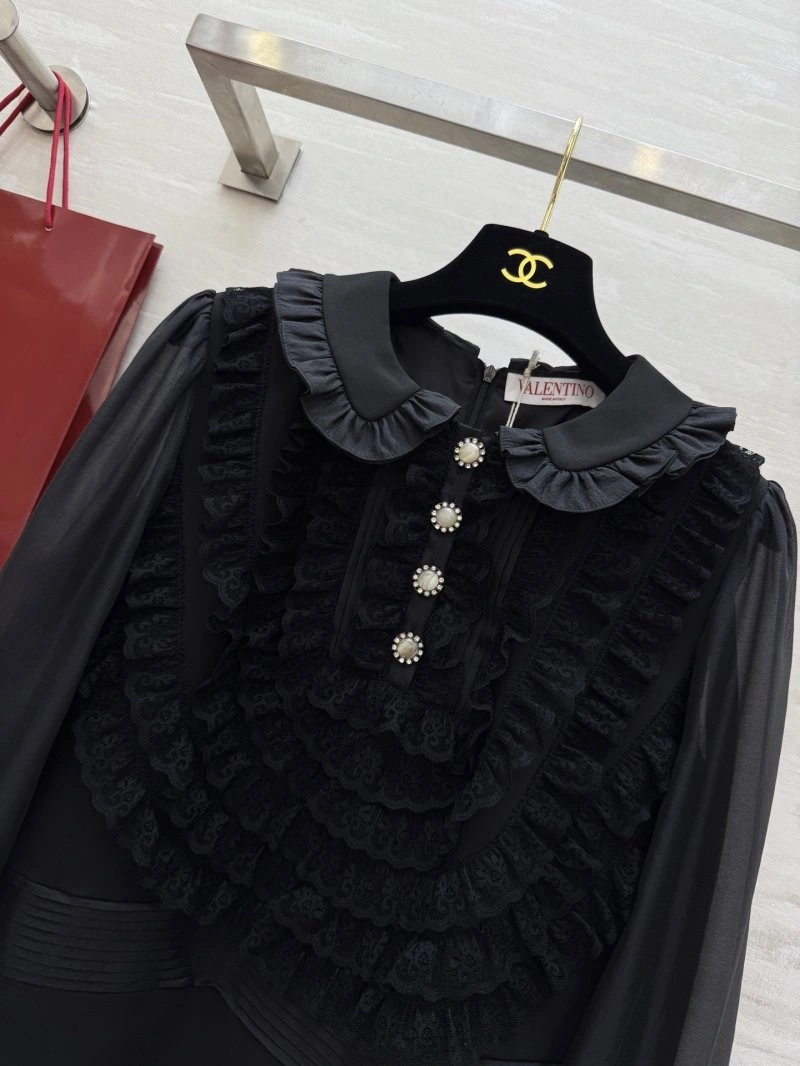 Low-cost Valentino Dress