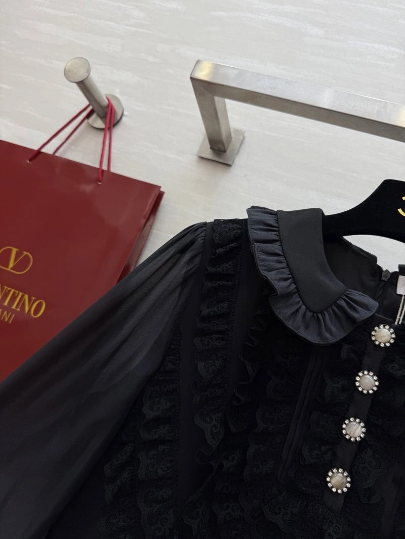 Low-cost Valentino Dress