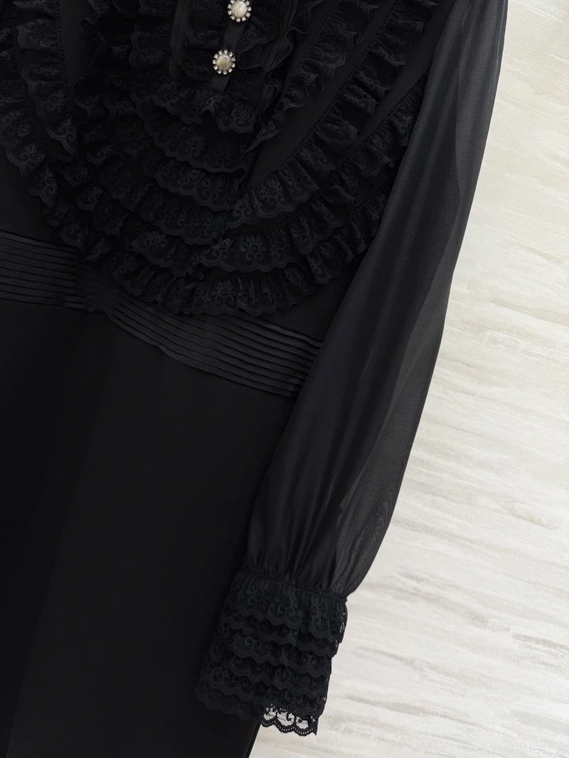 Low-cost Valentino Dress