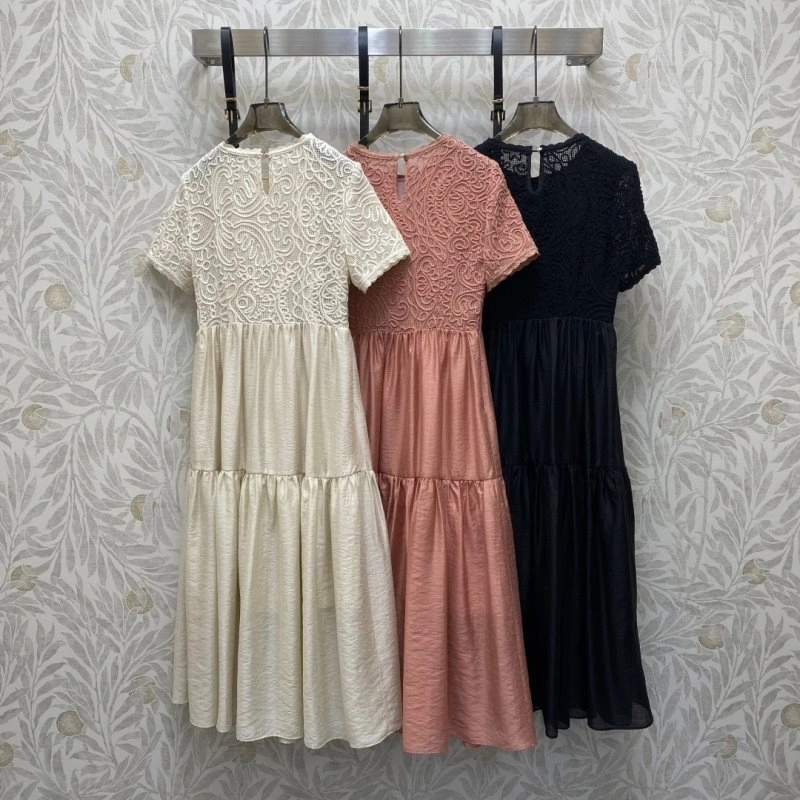 Low-cost Valentino Dress