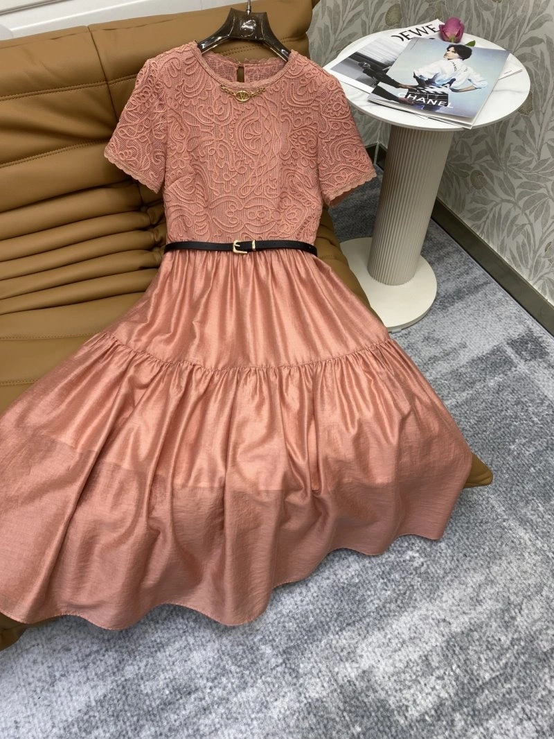Low-cost Valentino Dress