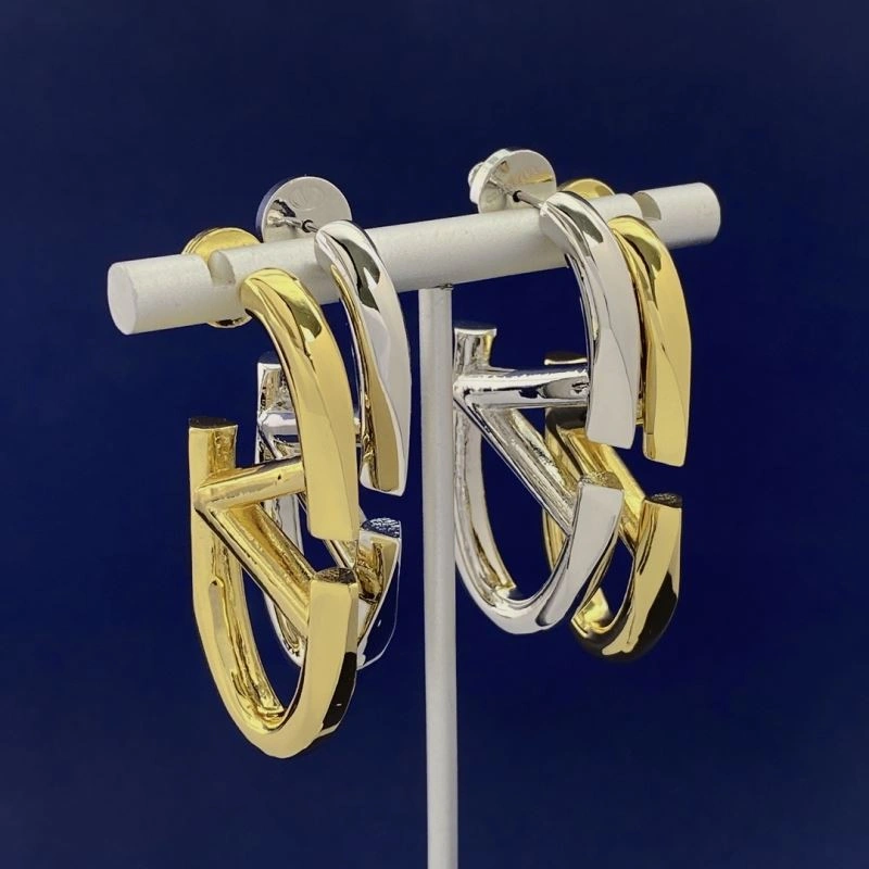 Top match Valentino Earrings