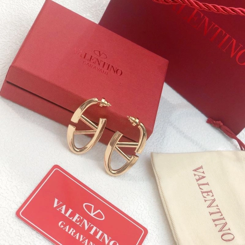 Top match Valentino Earrings