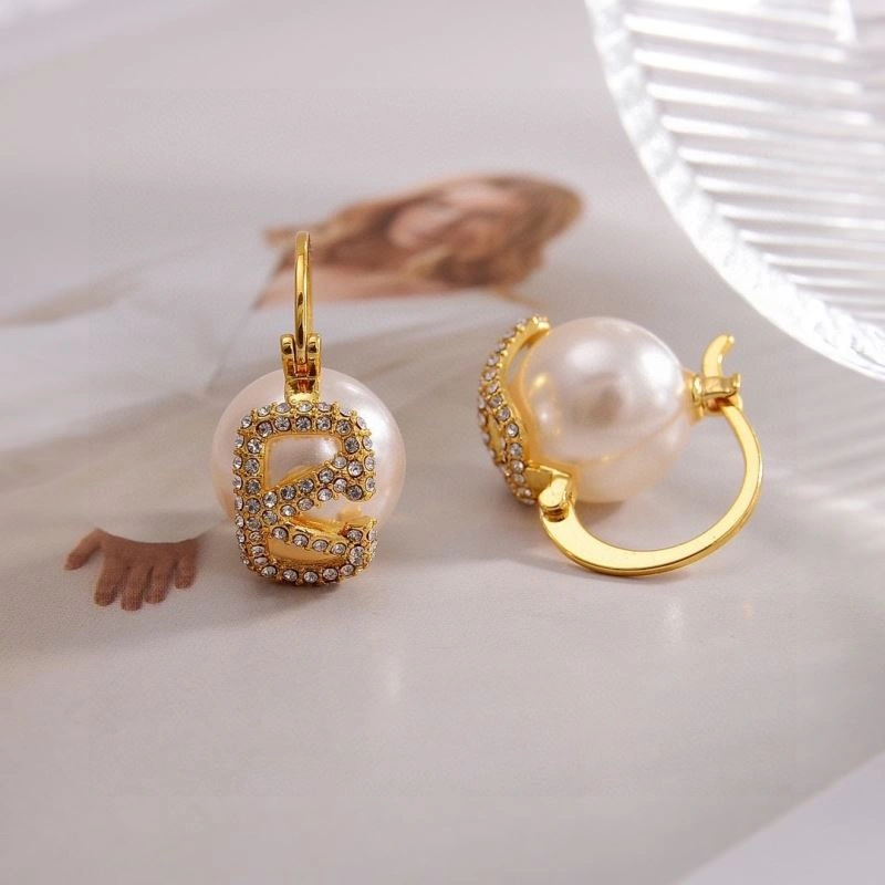 Accurate model Valentino Earrings