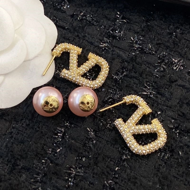 Accurate model Valentino Earrings