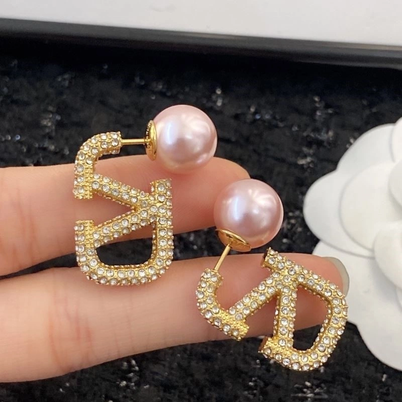 Accurate model Valentino Earrings