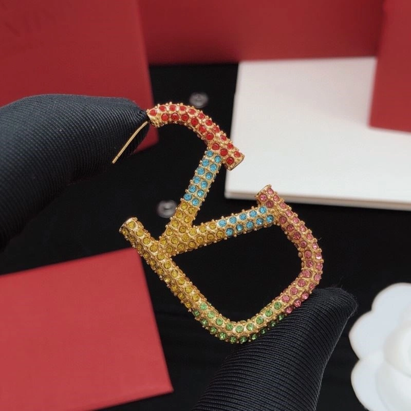 Accurate model Valentino Earrings