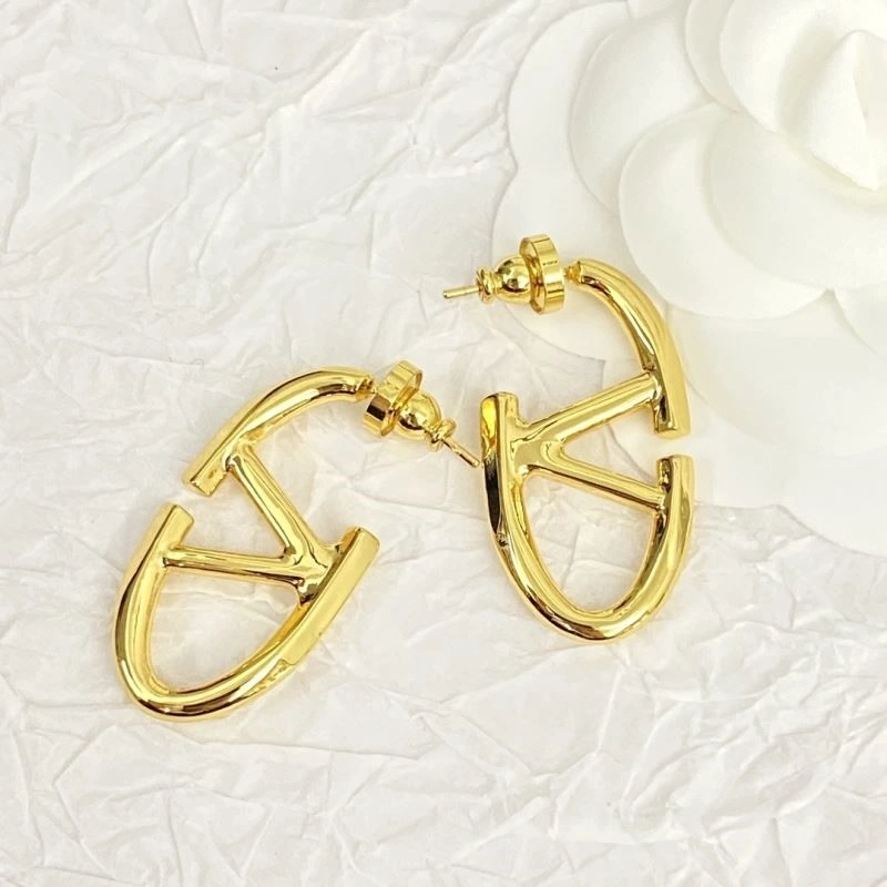 High accuracy Valentino Earrings