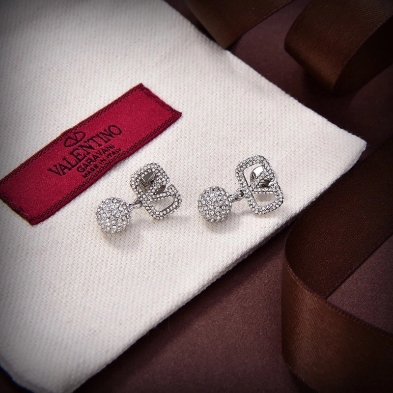 Top match Valentino Earrings