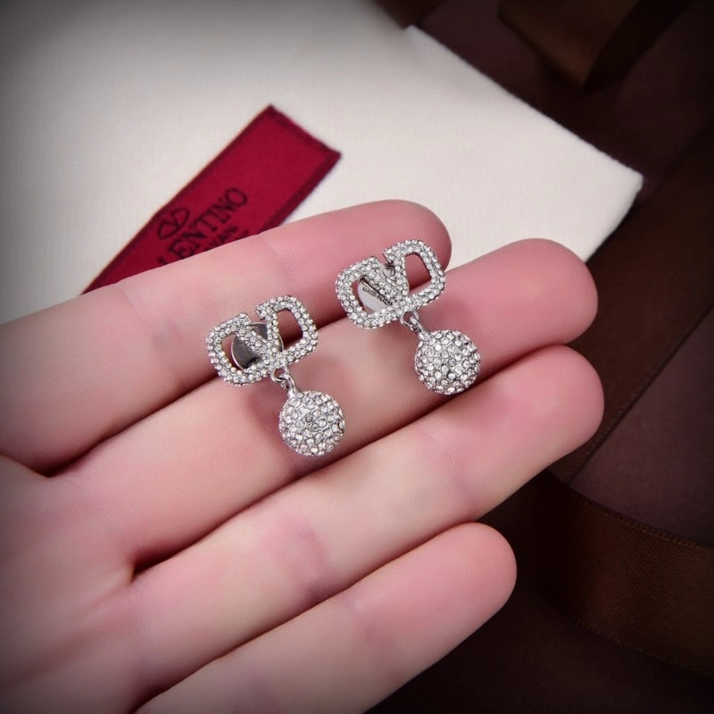 Top match Valentino Earrings