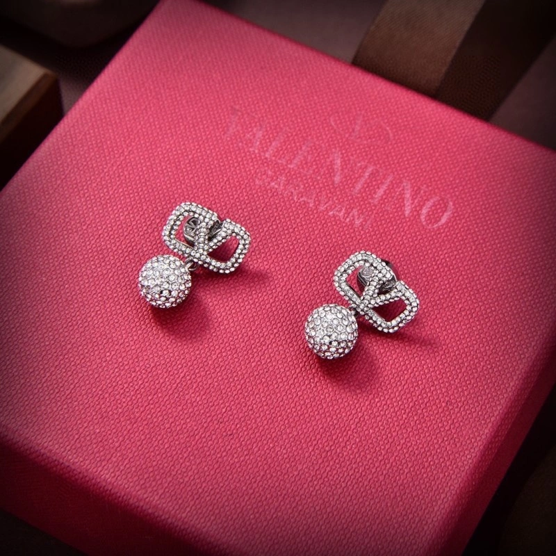 Top match Valentino Earrings