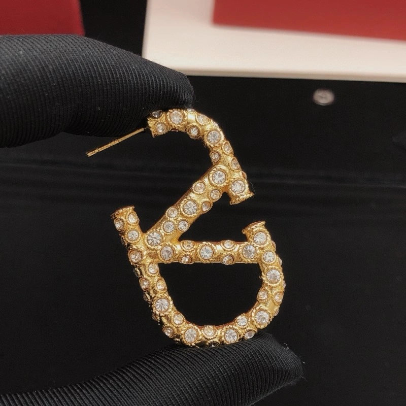 Top match Valentino Earrings