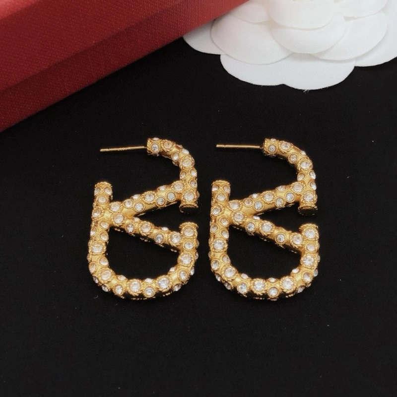 Top match Valentino Earrings
