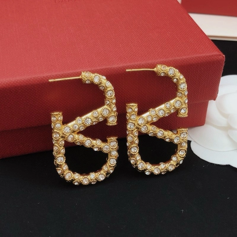 Top match Valentino Earrings