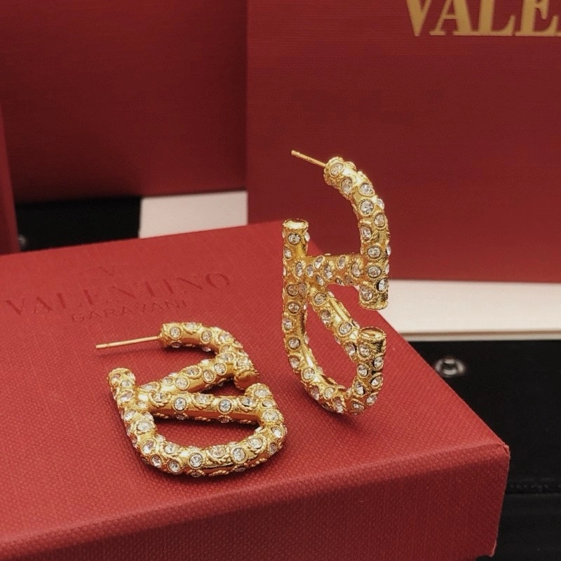 Top match Valentino Earrings