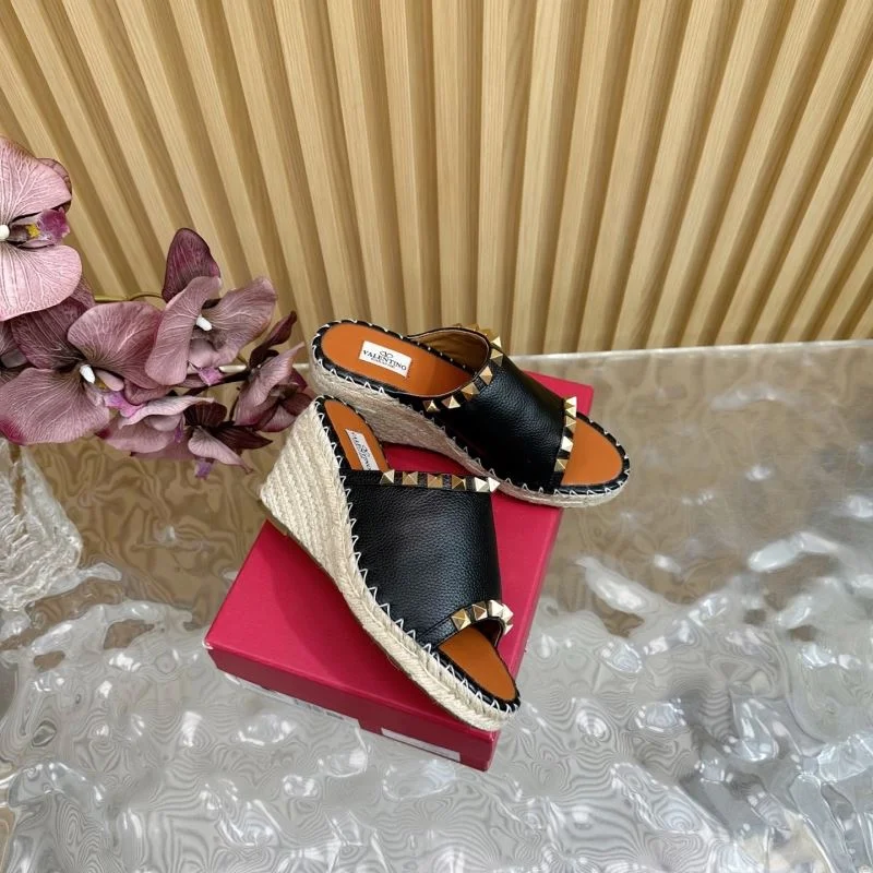 Indistinguishable Valentino Fishermans Shoes