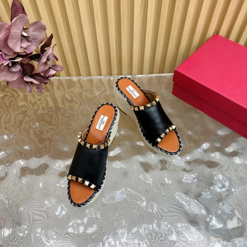 Indistinguishable Valentino Fishermans Shoes