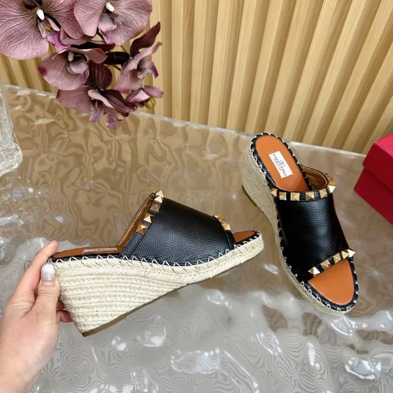Indistinguishable Valentino Fishermans Shoes