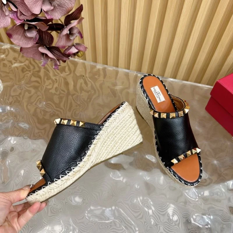 Indistinguishable Valentino Fishermans Shoes