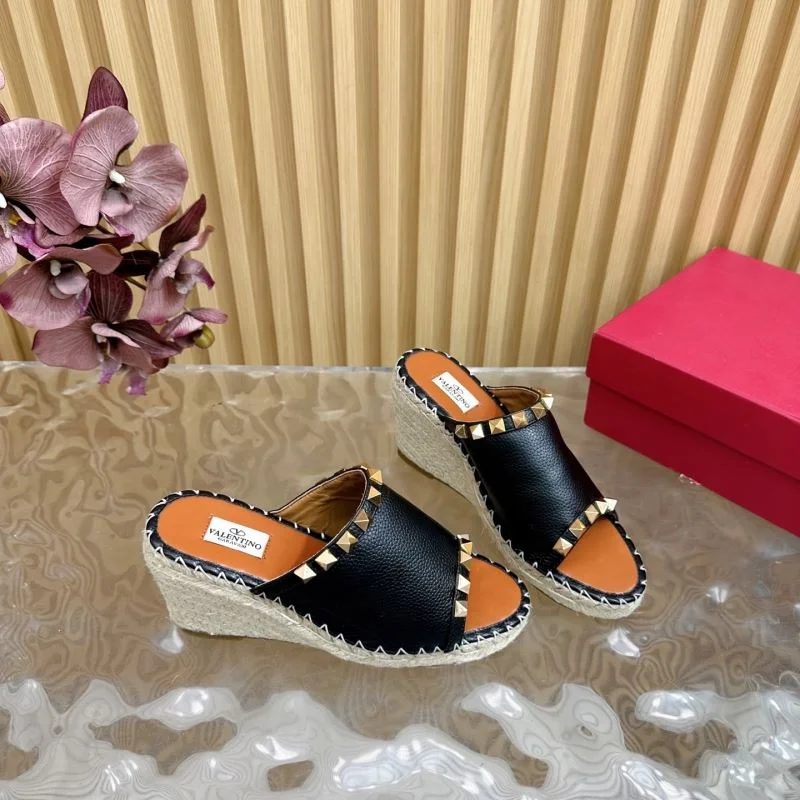 Indistinguishable Valentino Fishermans Shoes