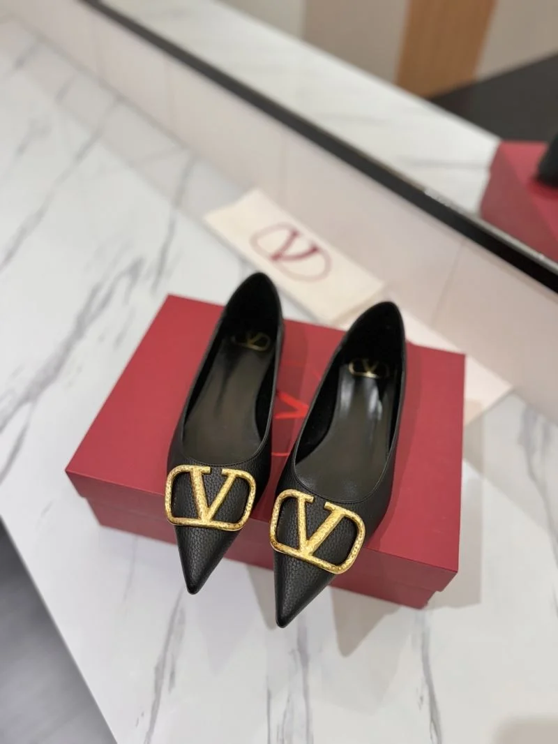 Legit Valentino Flat Shoes