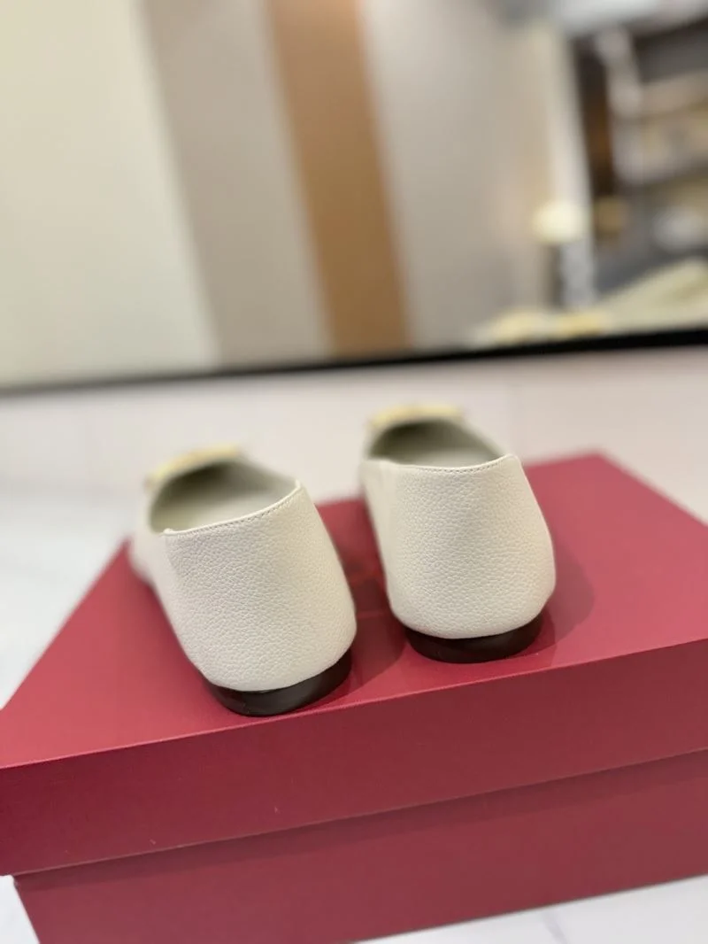 Factory-made Valentino Flat Shoes