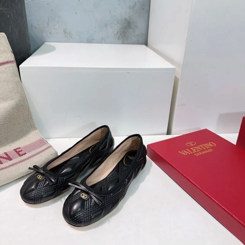 Brand-original Valentino Flat Shoes