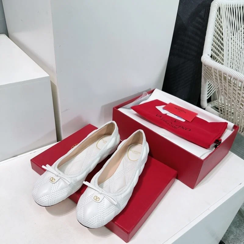 High fidelity Valentino Flat Shoes