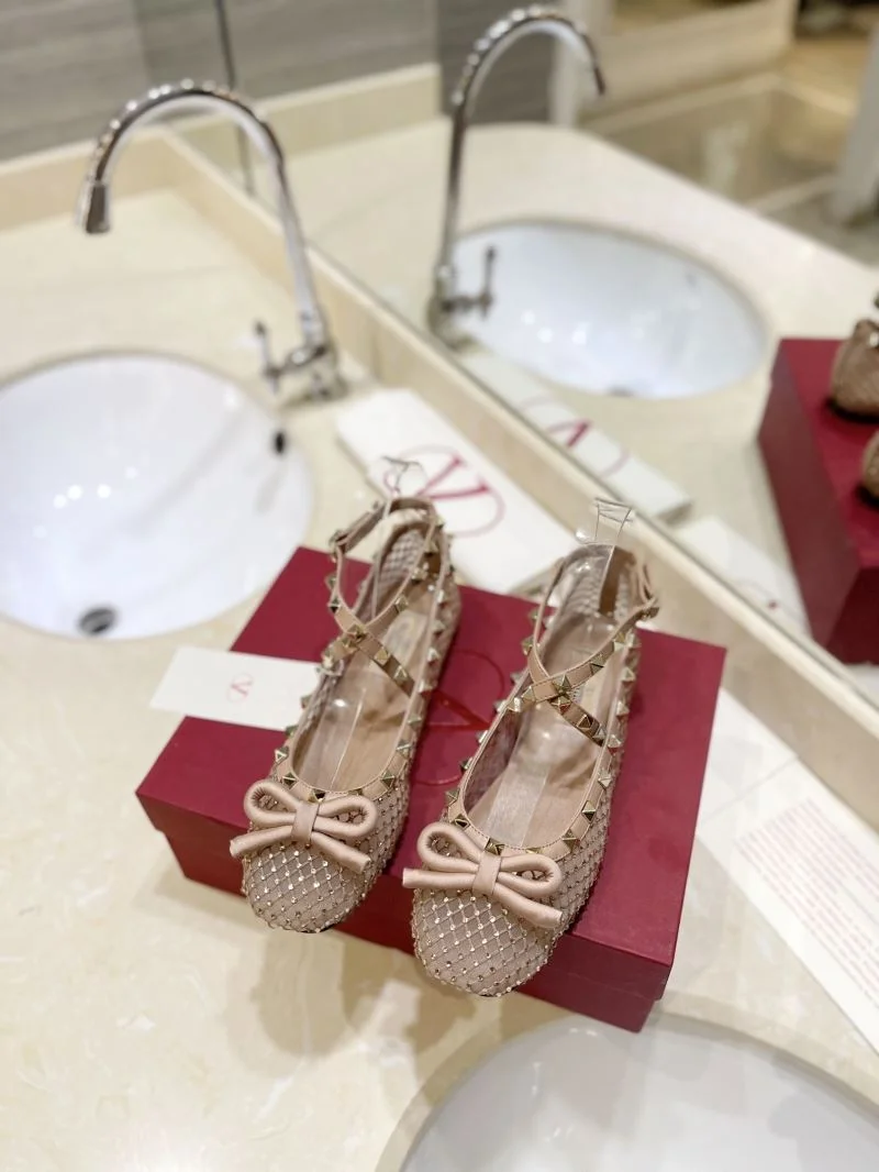 Mirror quality Valentino Flat Shoes