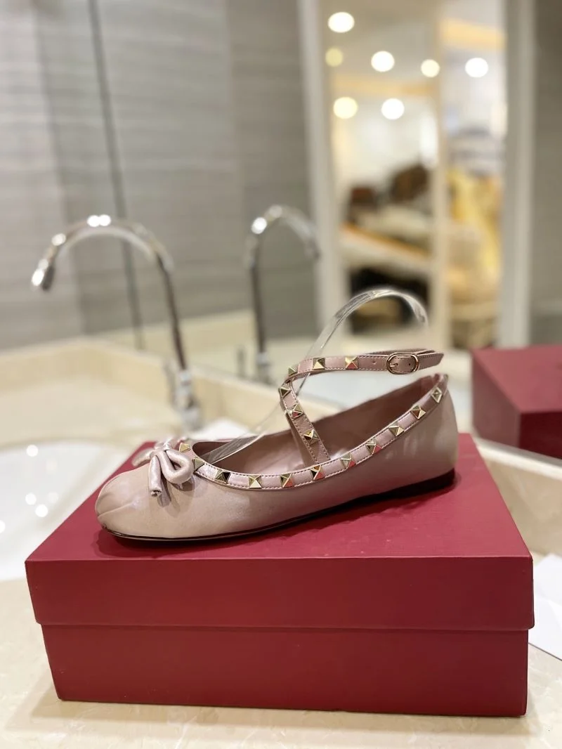 Mirror quality Valentino Flat Shoes