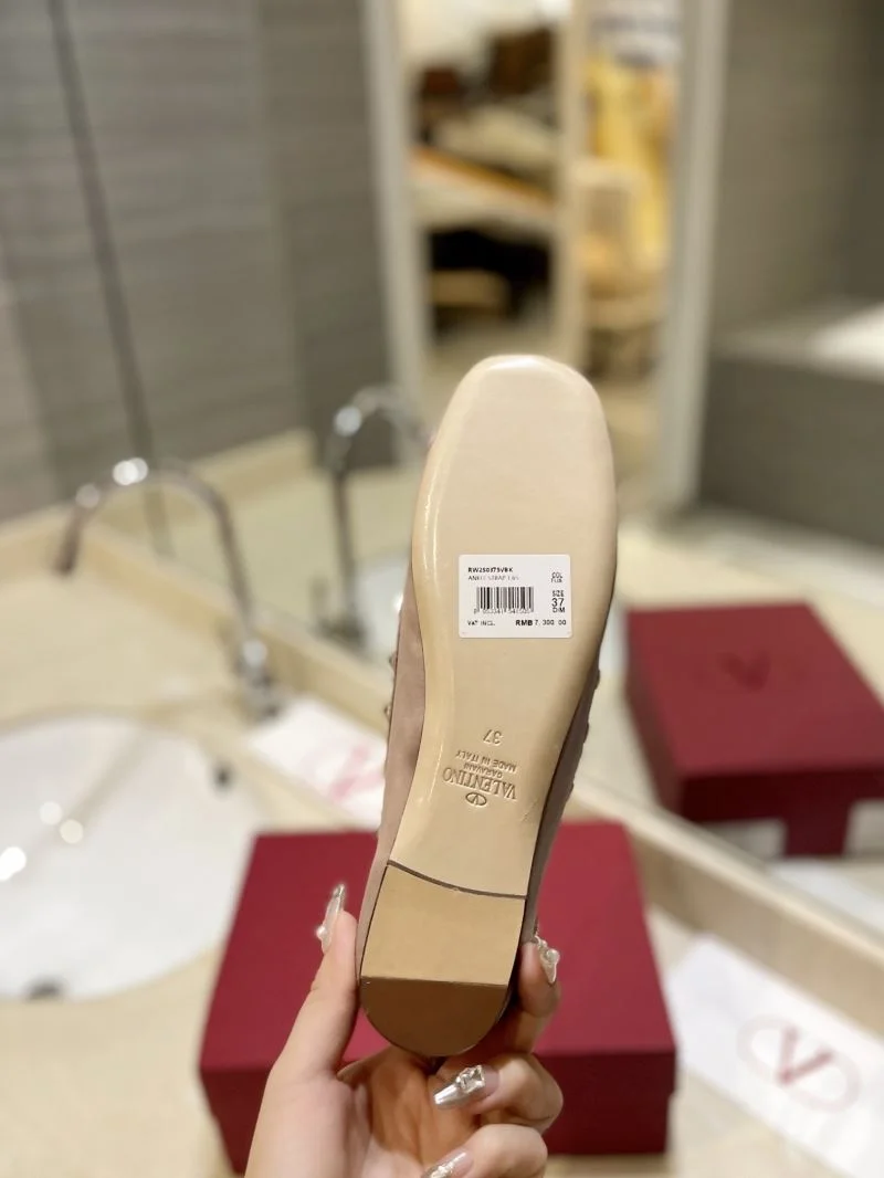 Mirror quality Valentino Flat Shoes