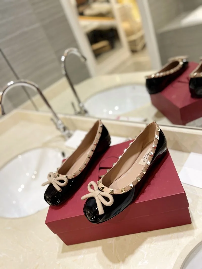 Budget-friendly Valentino Flat Shoes