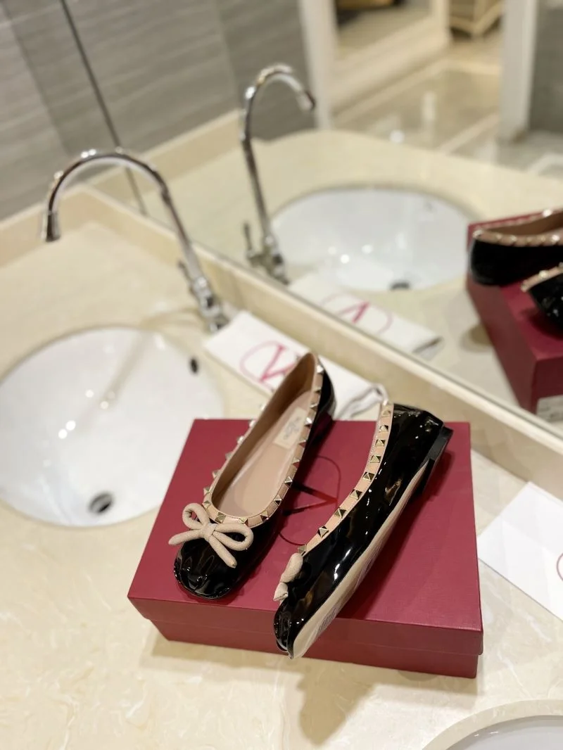 Budget-friendly Valentino Flat Shoes