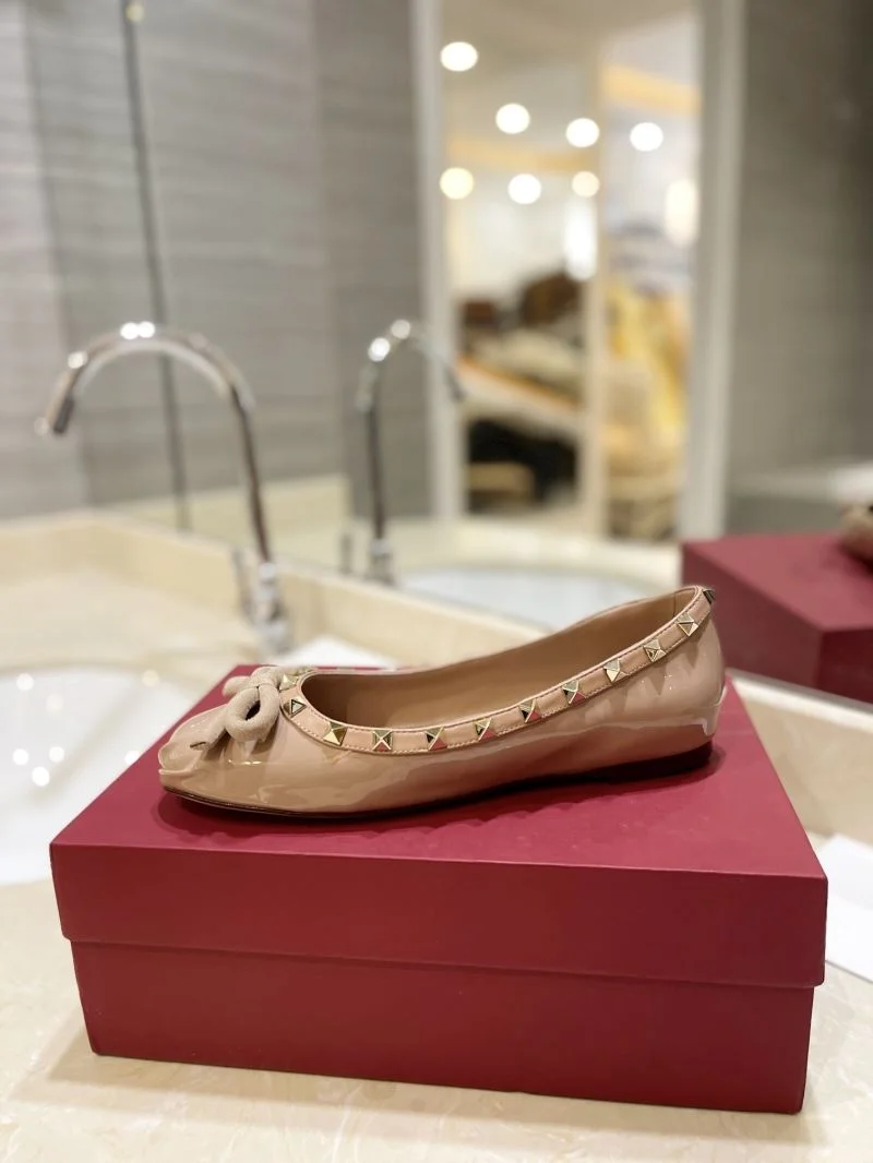 Economical Valentino Flat Shoes