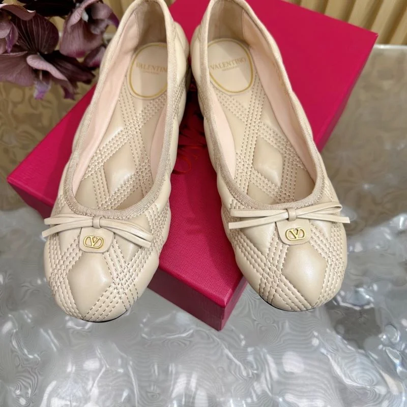 Official Valentino Flat Shoes