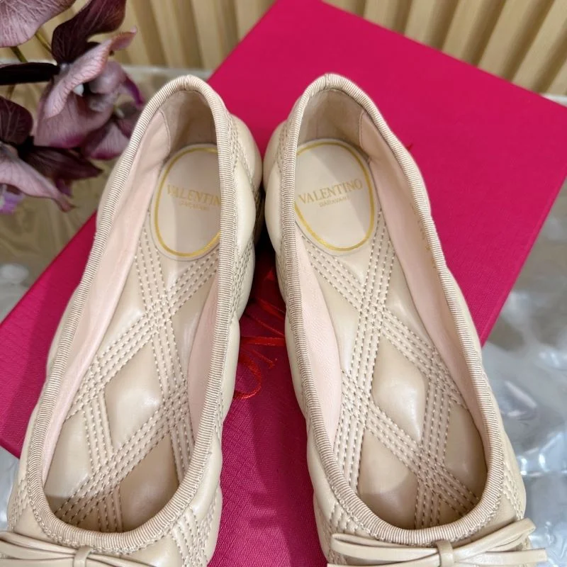 Official Valentino Flat Shoes
