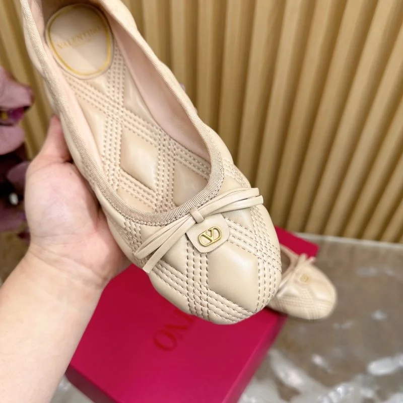 Official Valentino Flat Shoes