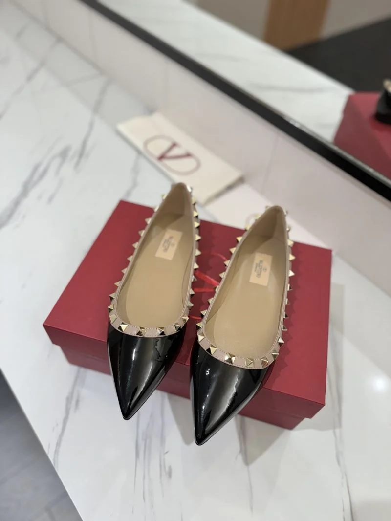 Brand-authenticated Valentino Flat Shoes