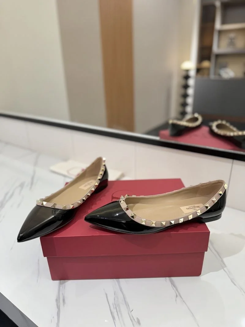 Brand-authenticated Valentino Flat Shoes