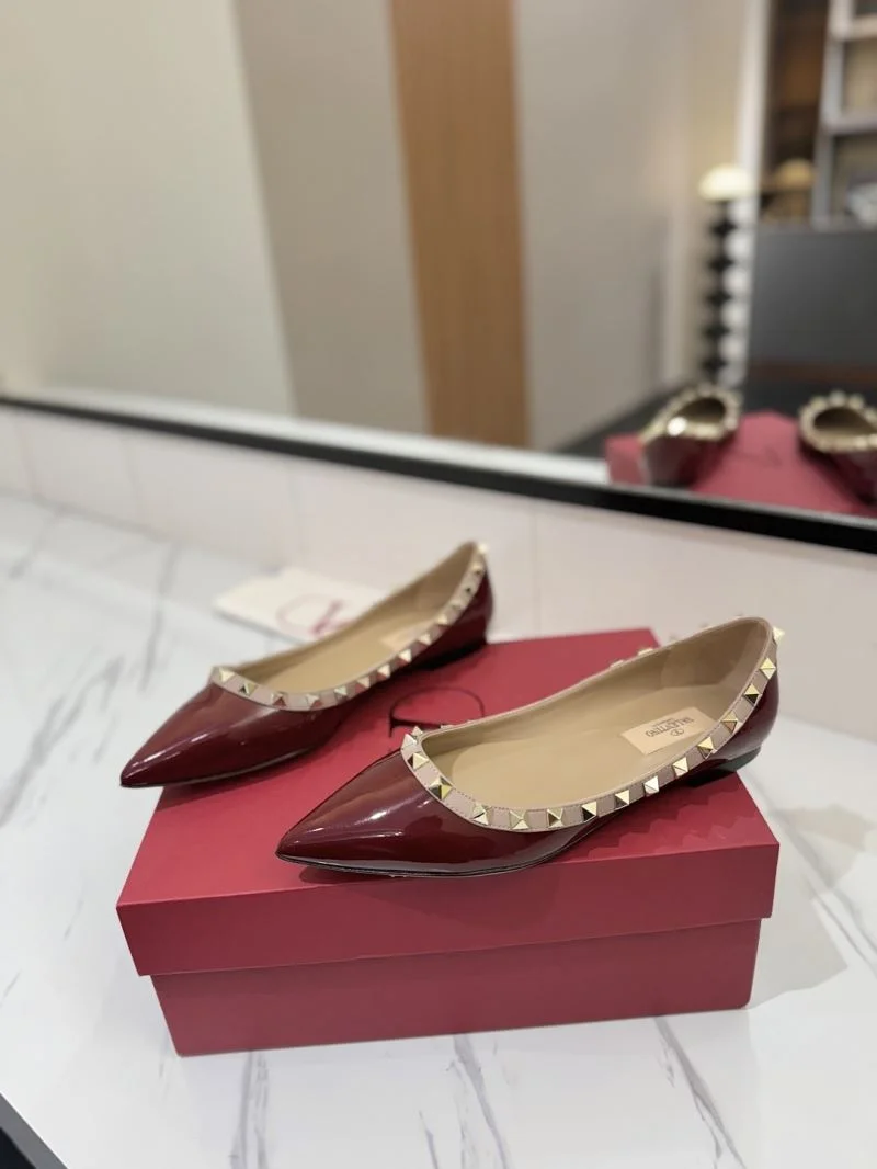 Low-cost Valentino Flat Shoes