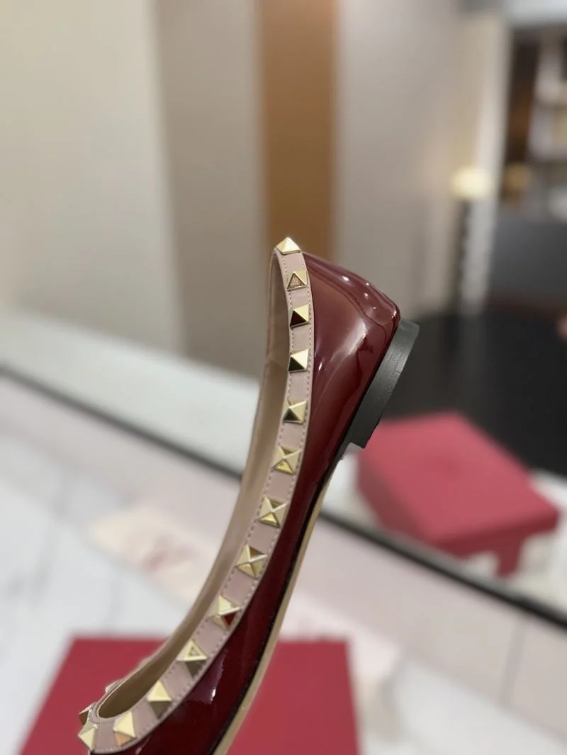 Low-cost Valentino Flat Shoes